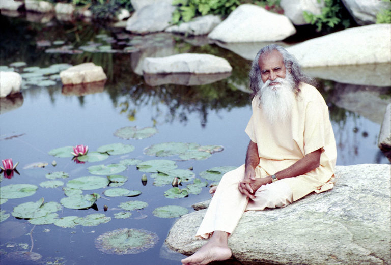 Home | Sri Swami Satchidananda